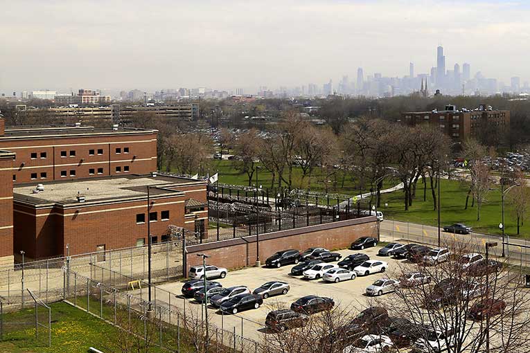 Jail vs Prison - What's the Difference?